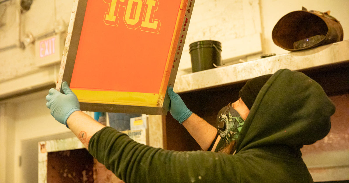 How to Burn a Screen for Screen Printing T-Shirts [With Video] – Jupmode
